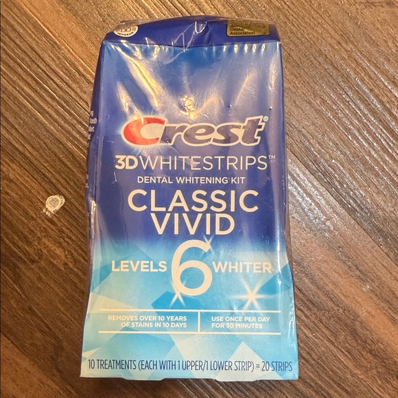 Crest | Other | Crest 3d Whitestrips Classic Vivid 6 Levels Whiter ...